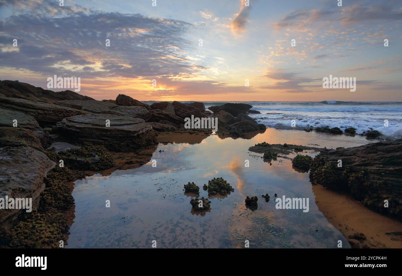 Early morning at Bungan Beach Stock Photo - Alamy