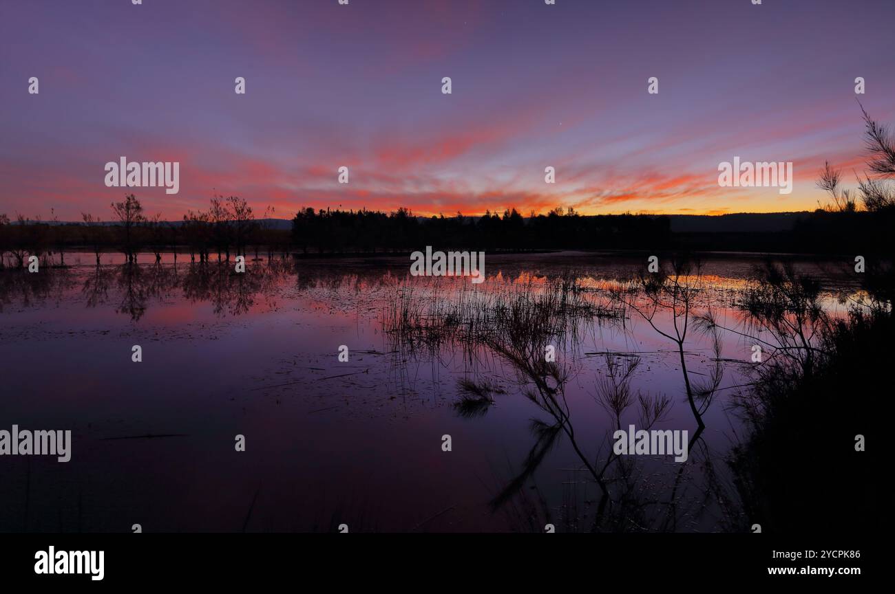 Sundown colours at Duralia lakes Penrith Stock Photo - Alamy