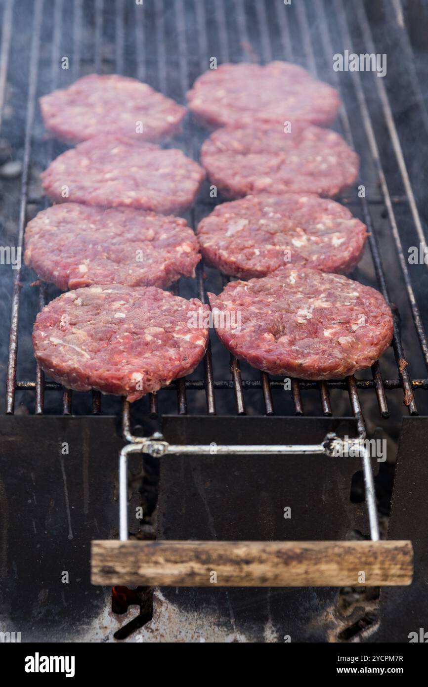 Burger patty grill hi-res stock photography and images - Alamy