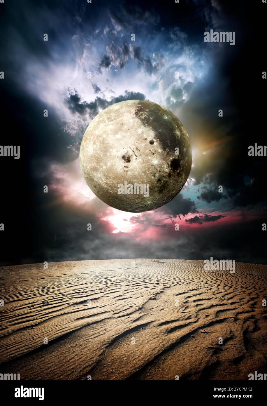 Fool moon in desert Stock Photo - Alamy