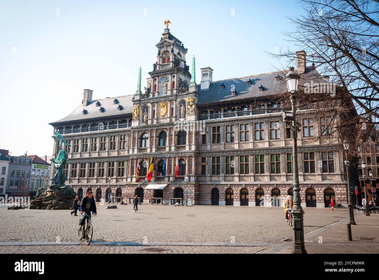 Antwerp belgium old town hi-res stock photography and images - Alamy