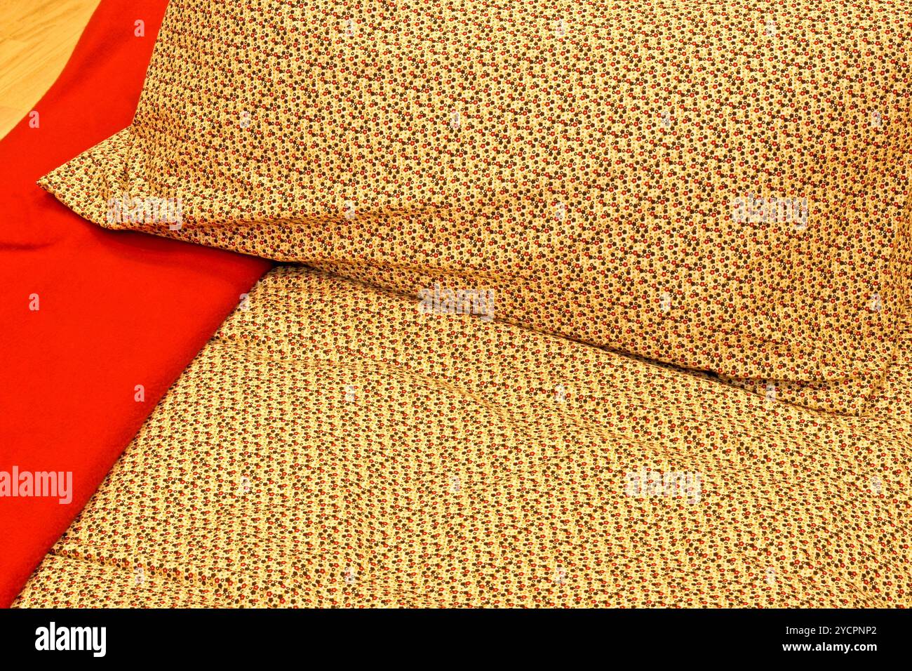 Cotton sheet detail hi-res stock photography and images - Alamy