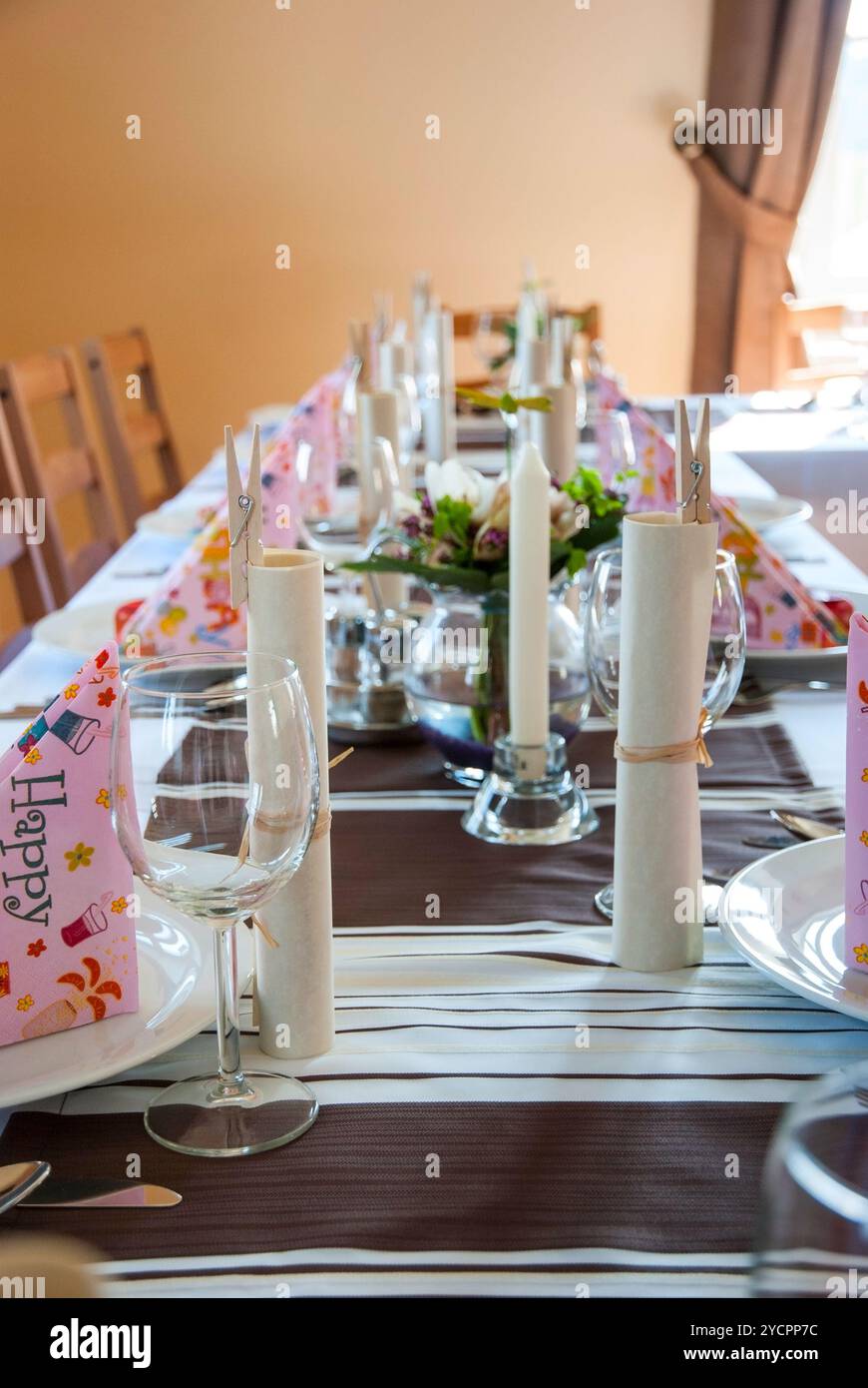 Birthday table decoration Stock Photo - Alamy