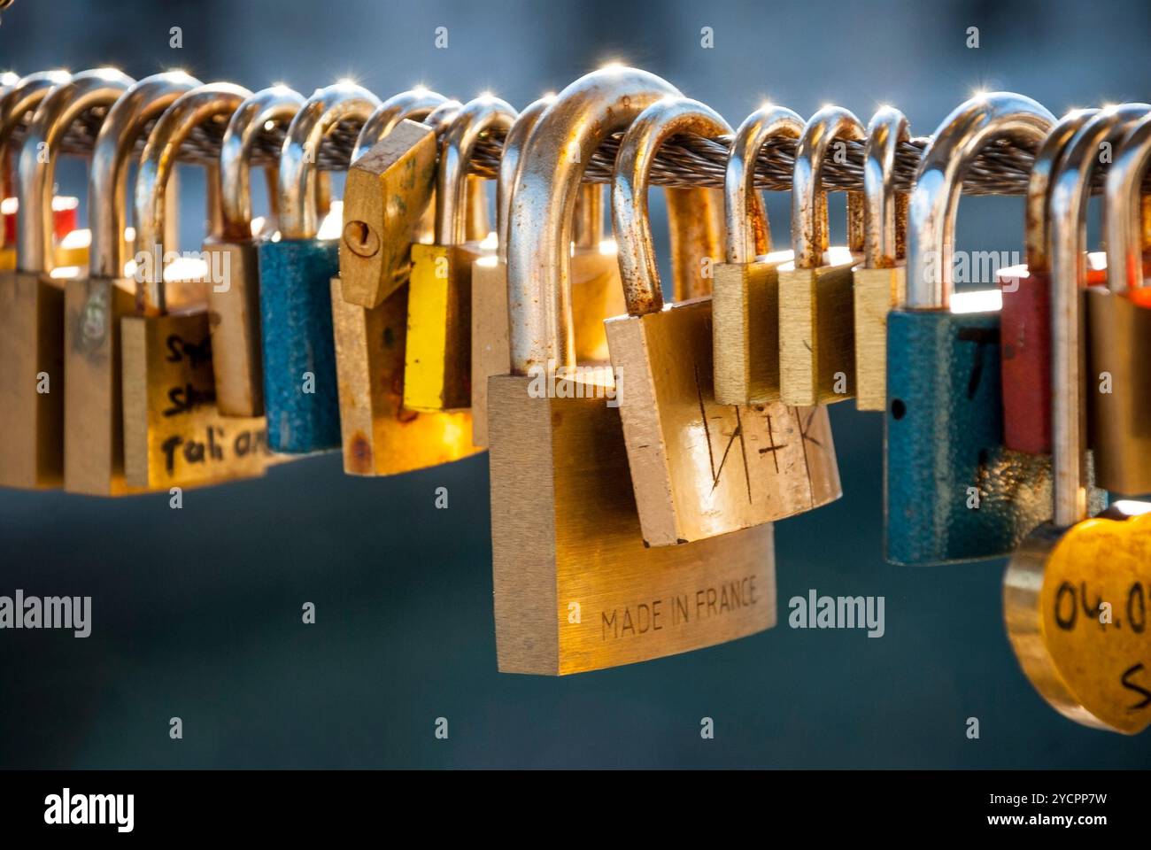 Padlocks sign hi-res stock photography and images - Alamy