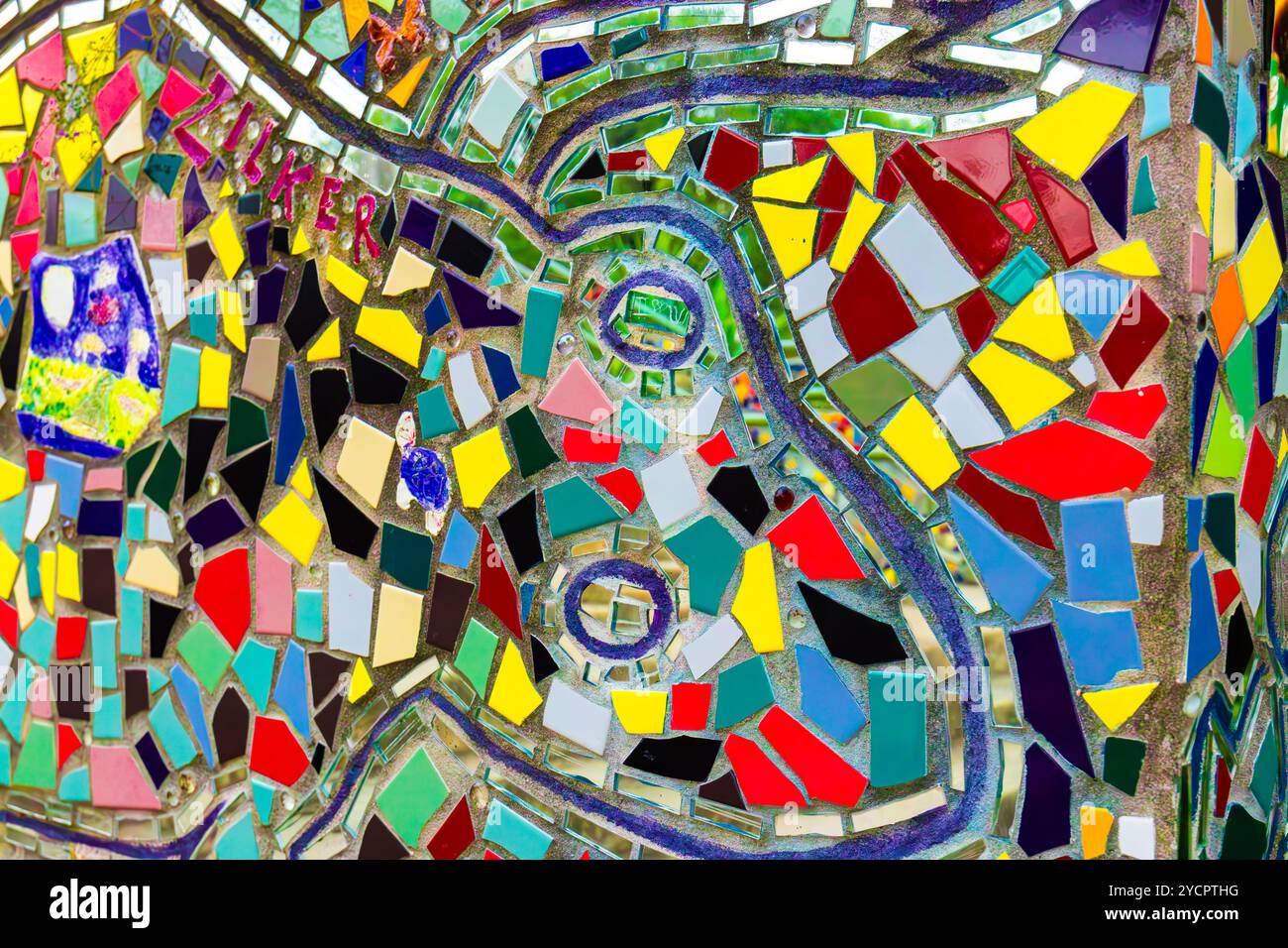 Colorful geometric shapes patterns hi-res stock photography and images - Alamy