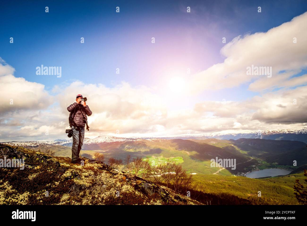 Female photographer tourist hiking hi-res stock photography and images ...