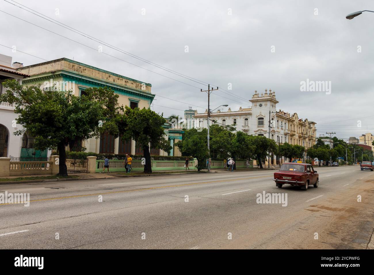 A Russian car on a typical quiet historical building in La Habana ...
