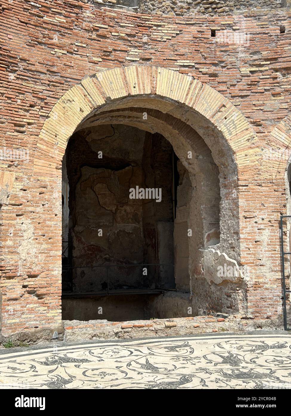 Real rome hi-res stock photography and images - Alamy