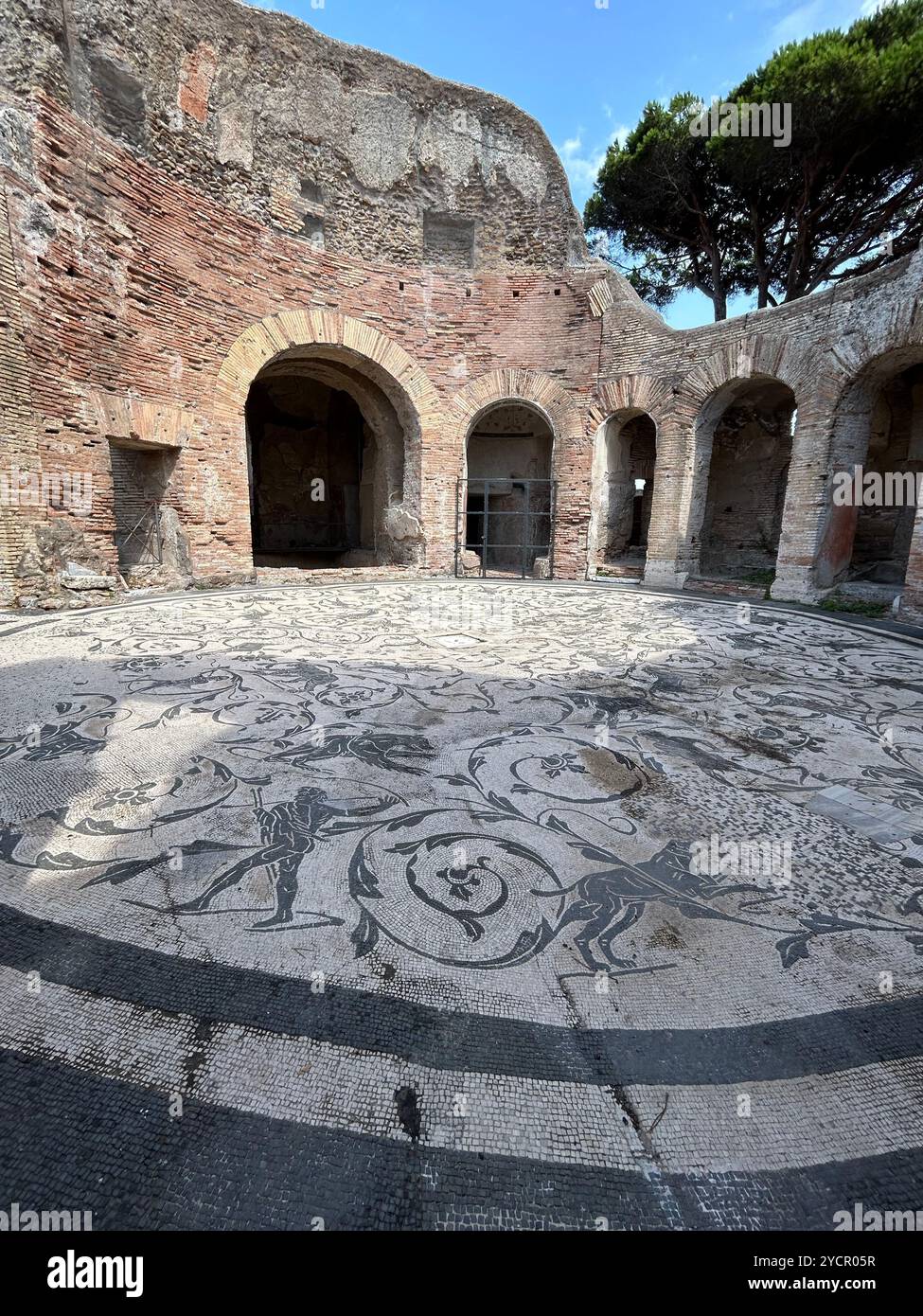 Ancient roman mosaic smartphone stock photos and images - Alamy