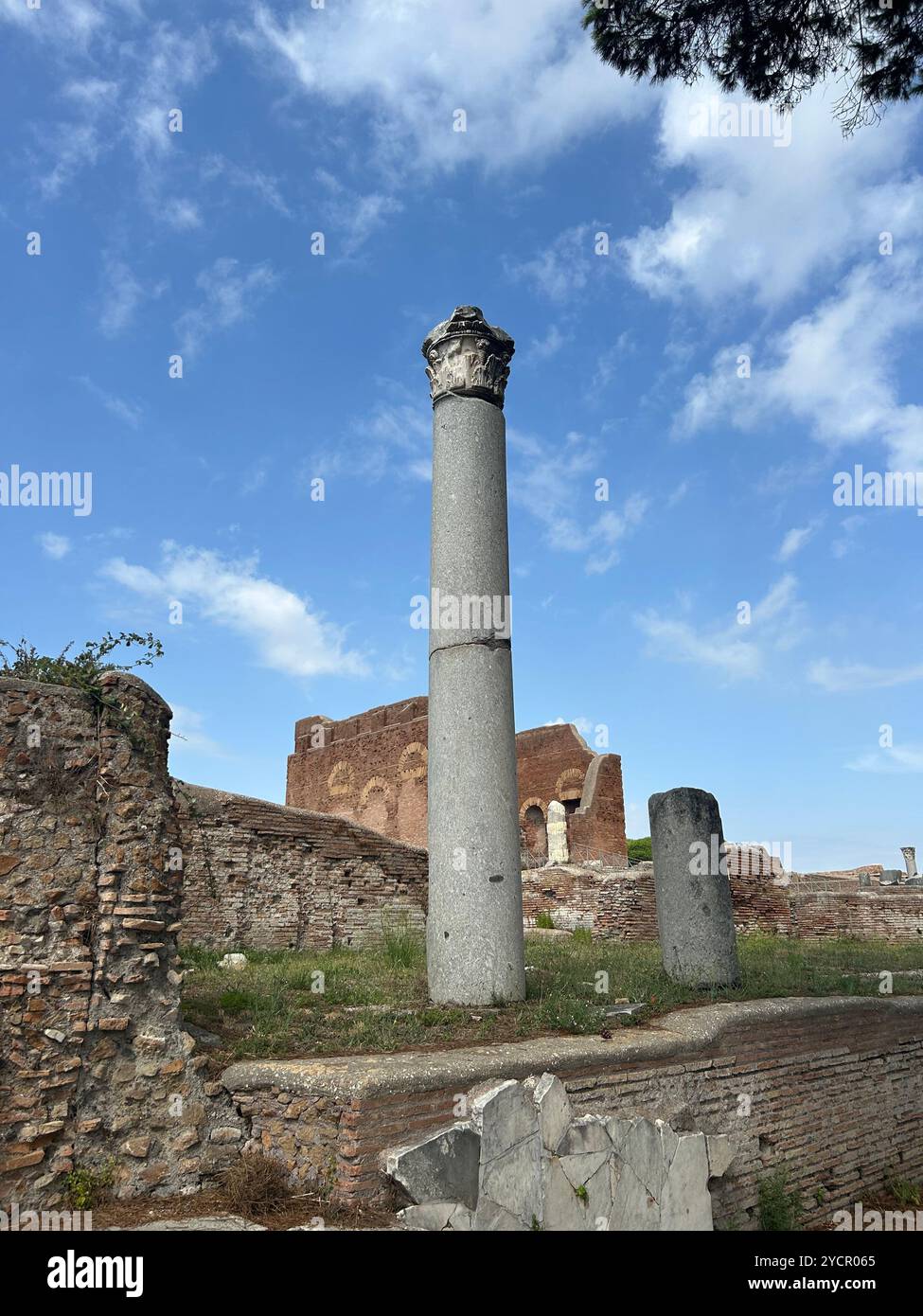 Real rome hi-res stock photography and images - Alamy