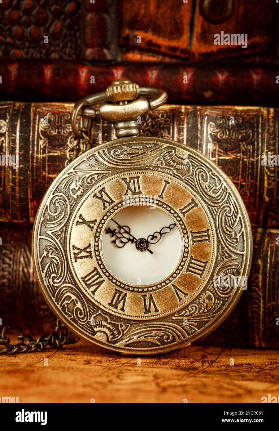Vintage pocket watch Stock Photo - Alamy