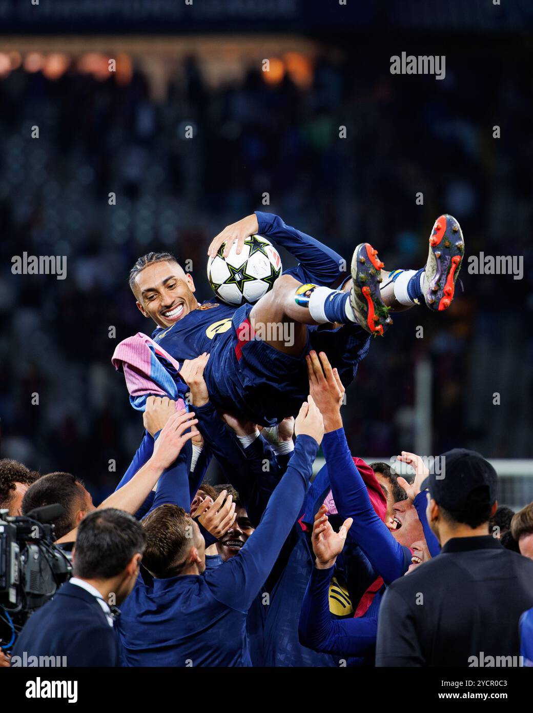 Raphinha celebrate hi-res stock photography and images - Alamy