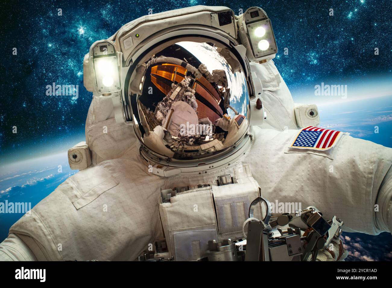 Engineering in space hi-res stock photography and images - Alamy