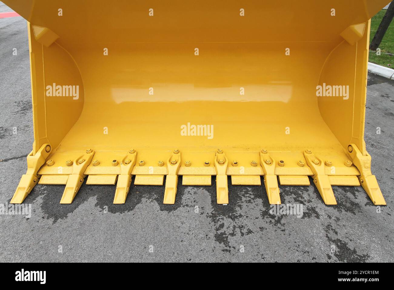 Scoop loader hi-res stock photography and images - Alamy