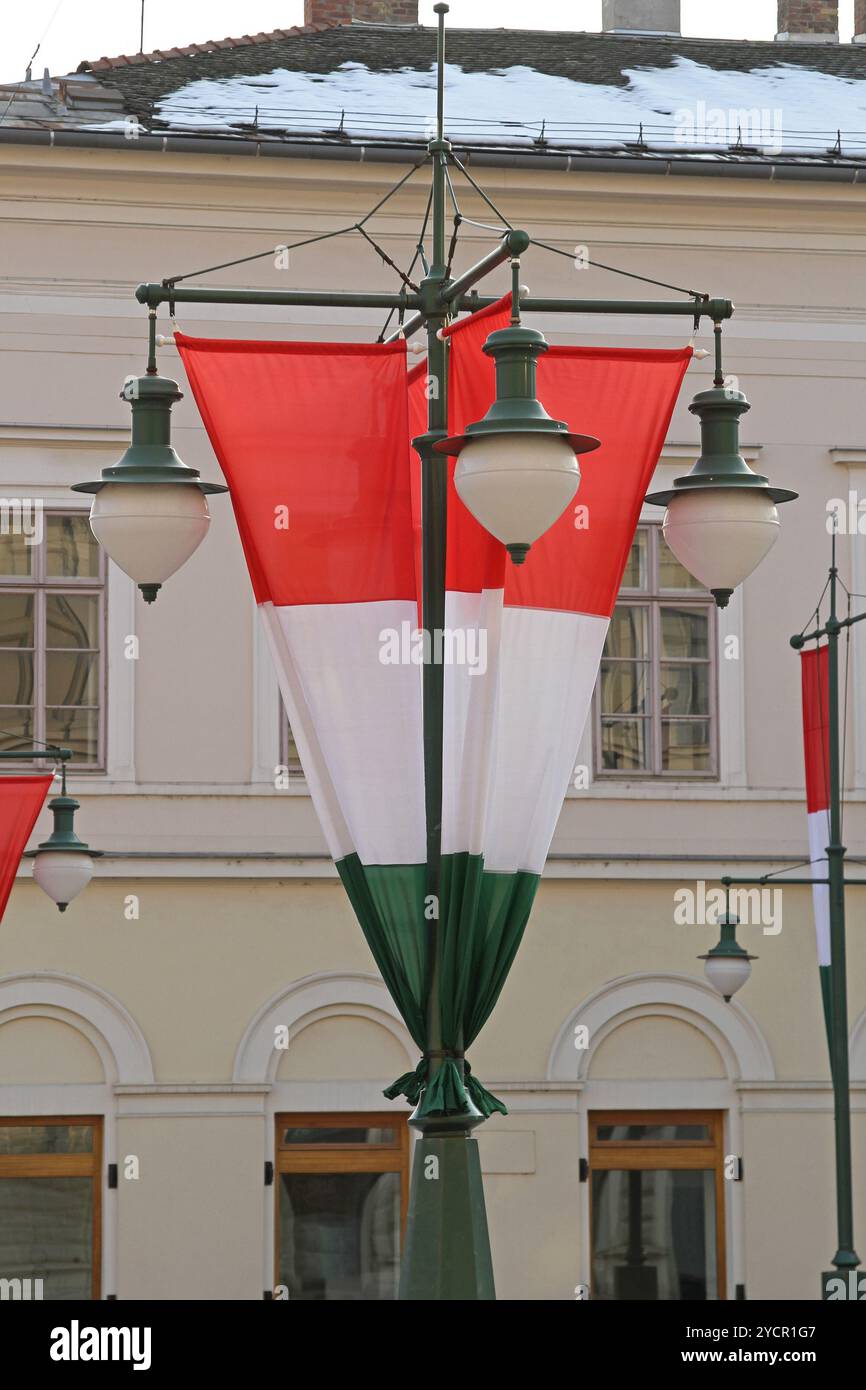Outside exterior flags hi-res stock photography and images - Alamy