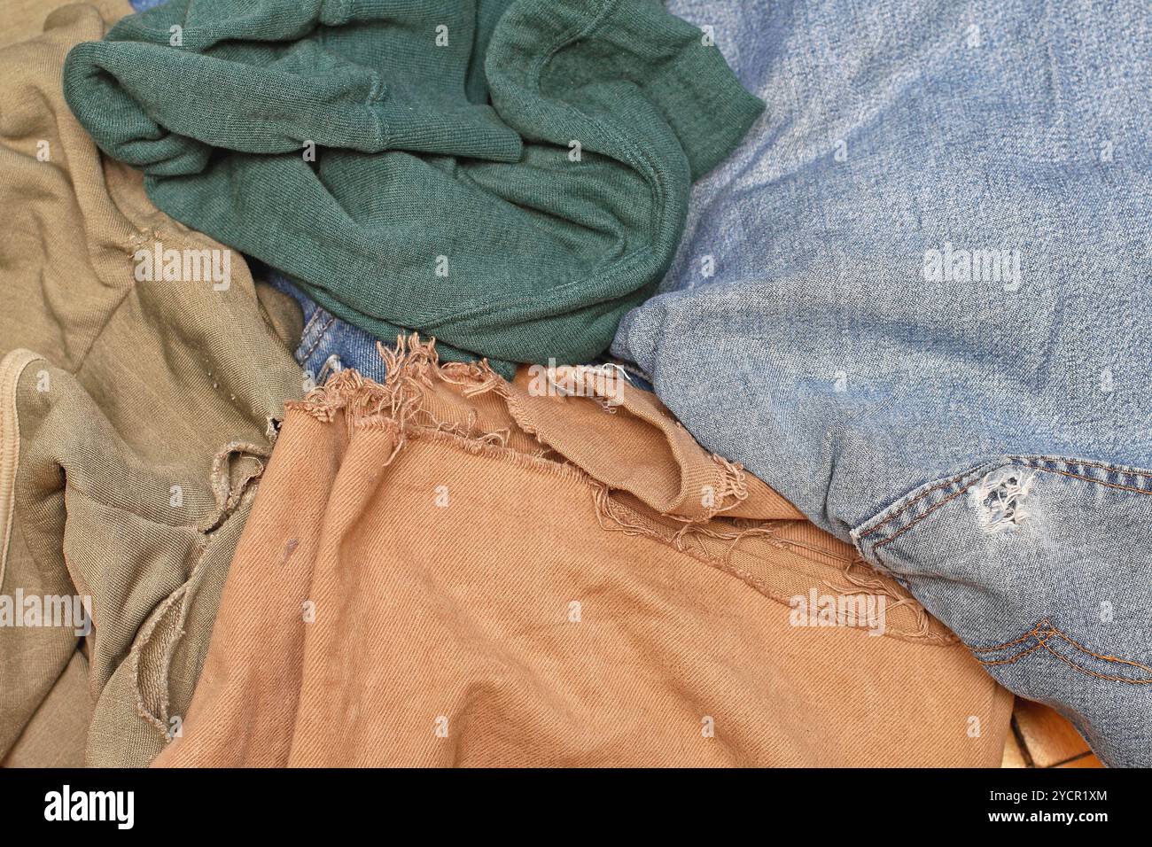 Recycle clothes hi-res stock photography and images - Alamy