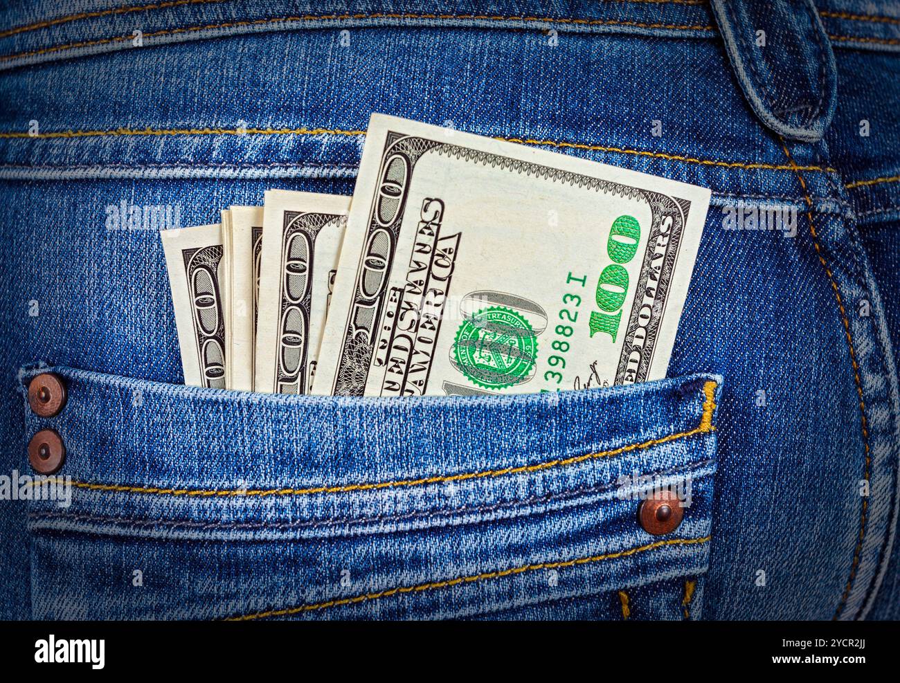 Banknotes one hundred usd hi-res stock photography and images - Alamy