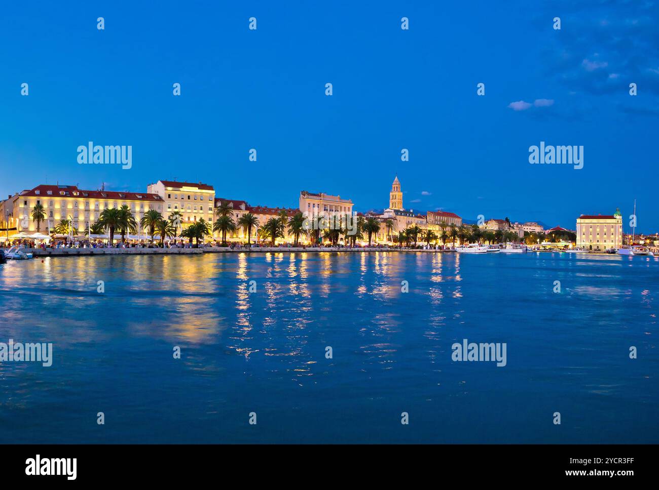 Blue hour view hi-res stock photography and images - Alamy