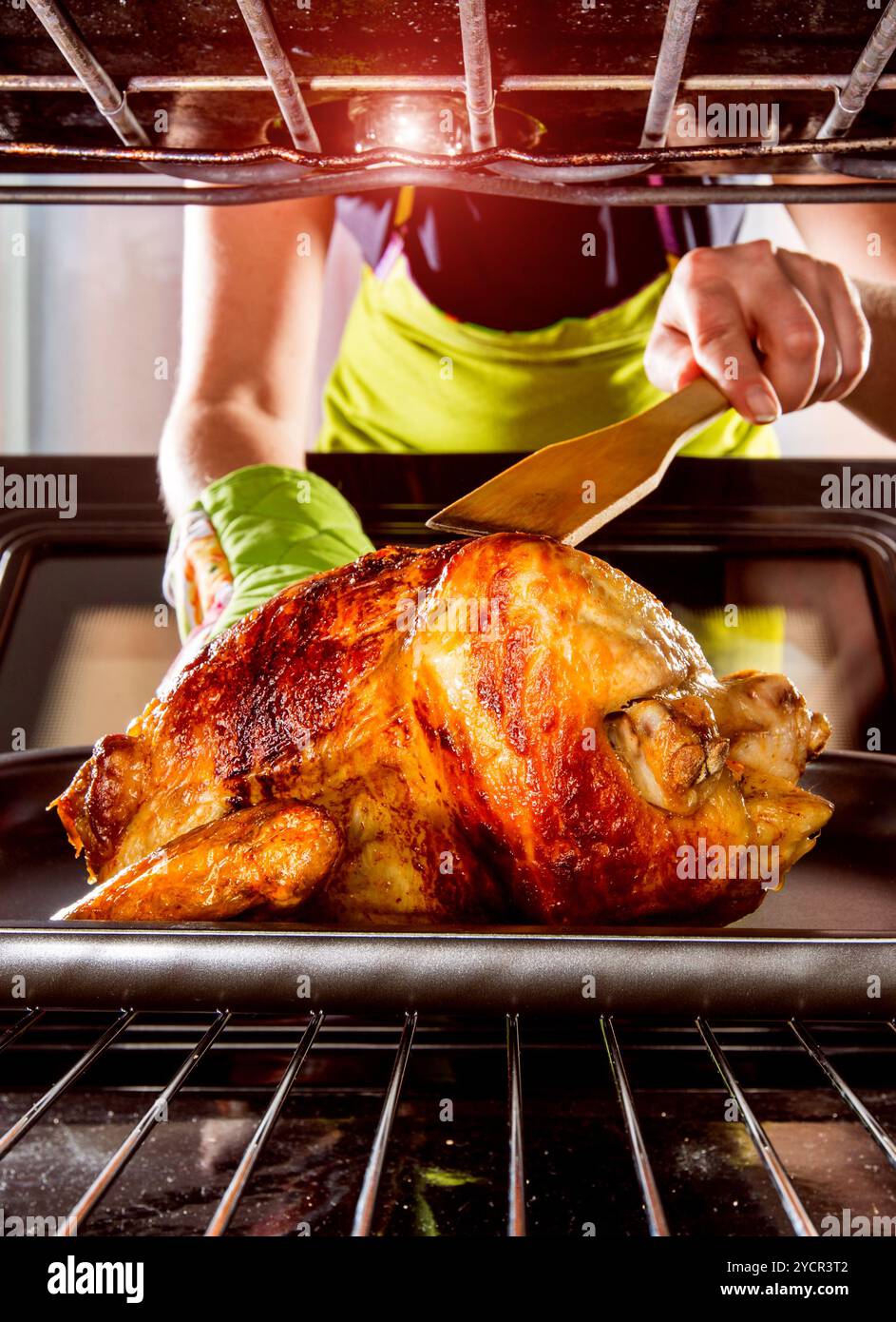 Cooking baking oven cooked hi-res stock photography and images - Alamy