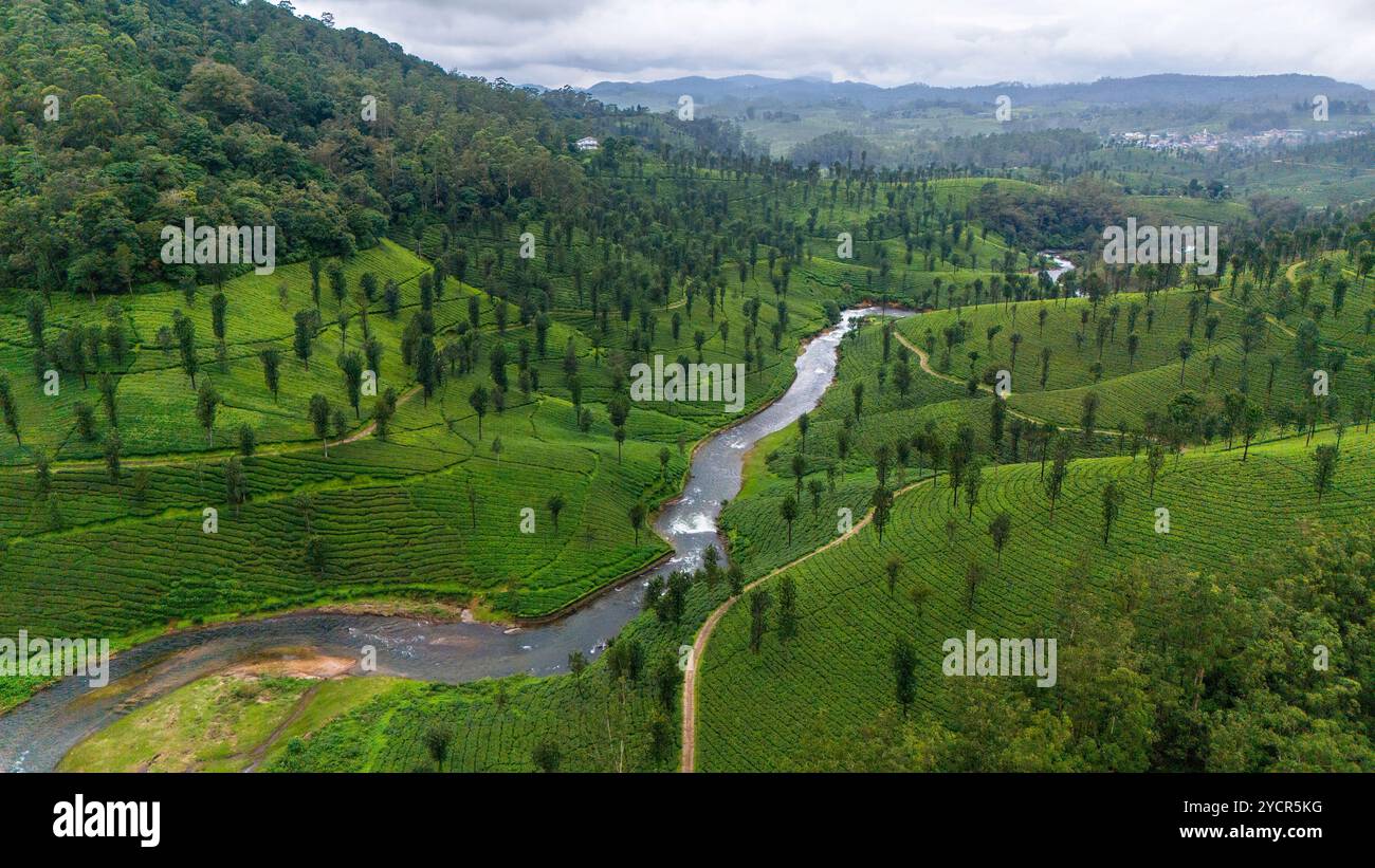 India drone hi-res stock photography and images - Alamy