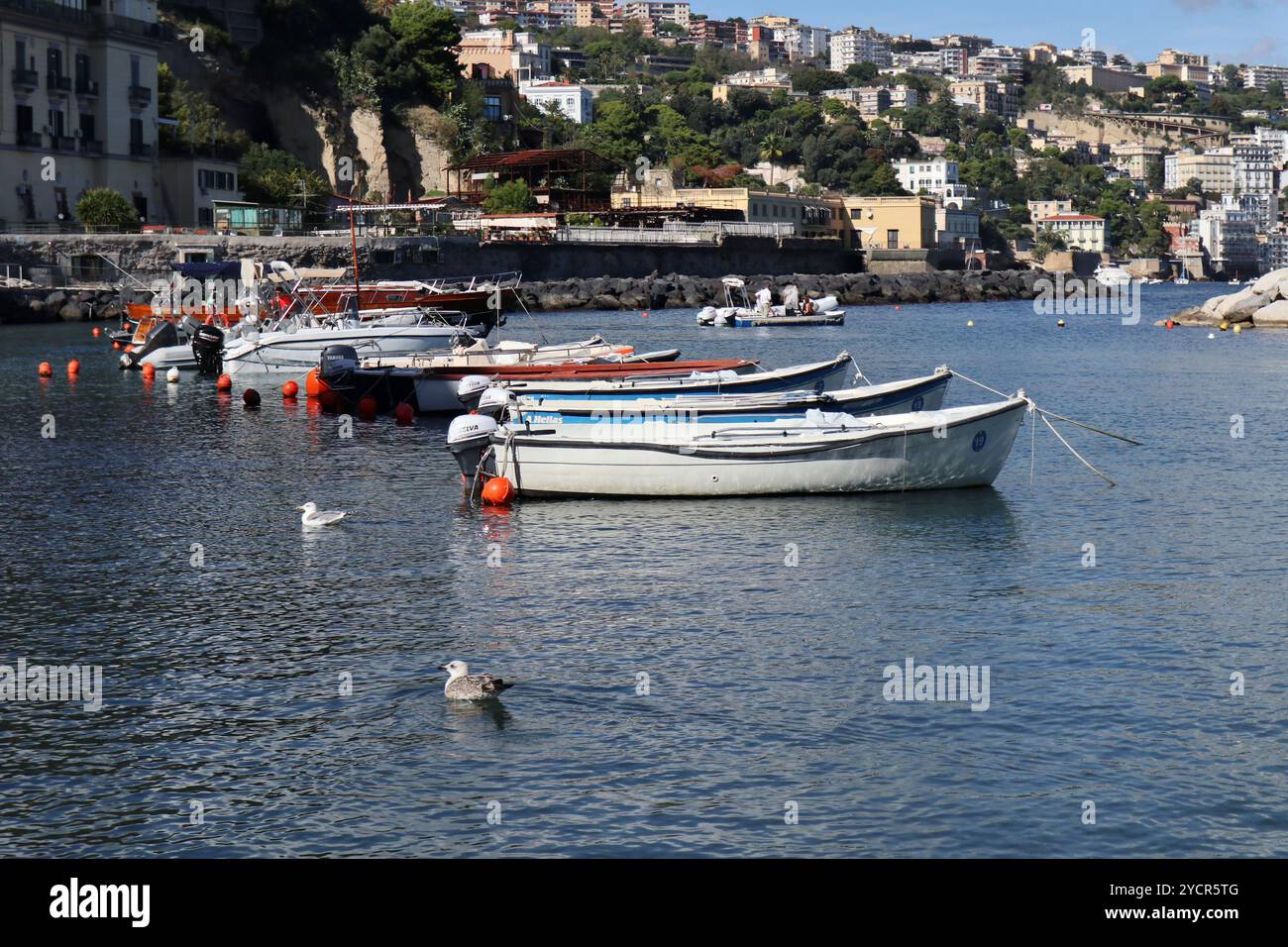 Barche spiaggia di sabbia hi-res stock photography and images - Alamy