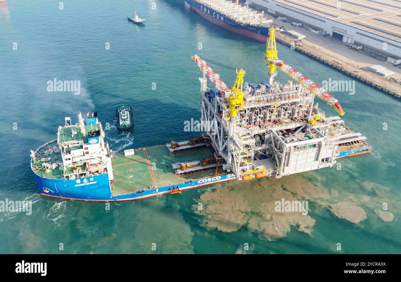 QINGDAO, CHINA - OCTOBER 24, 2024 - A gas compression platform of Saudi ...