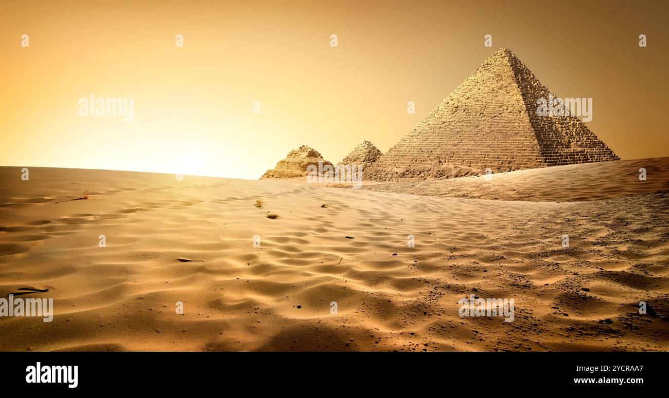 Sand pyramids hi-res stock photography and images - Alamy