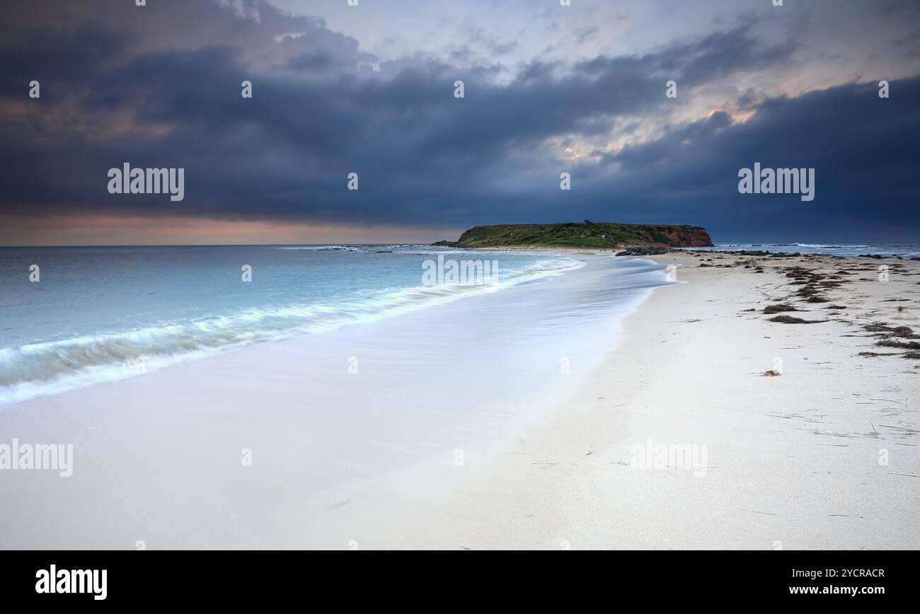Windang beach hi-res stock photography and images - Alamy