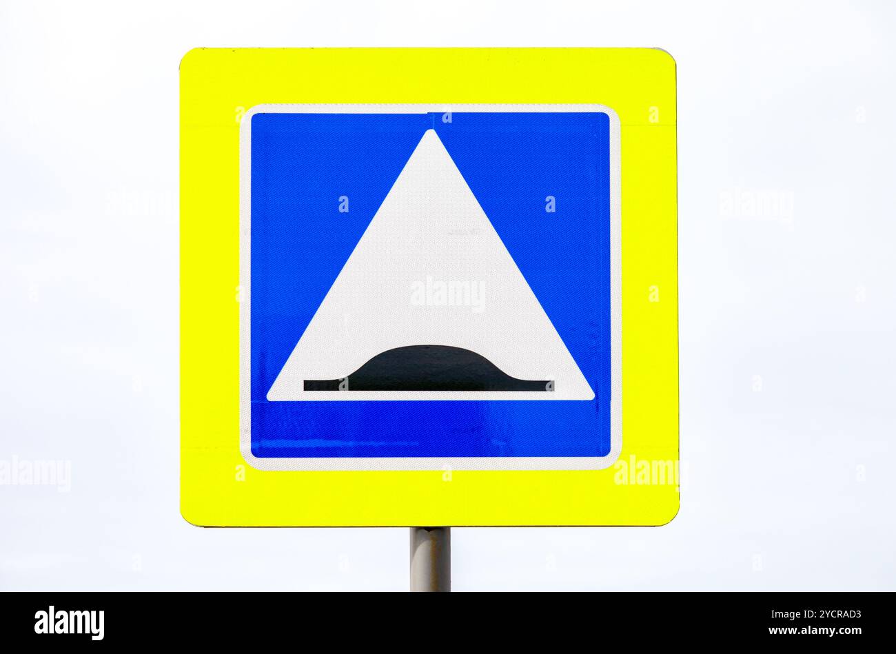 Speed bump road sign hi-res stock photography and images - Alamy