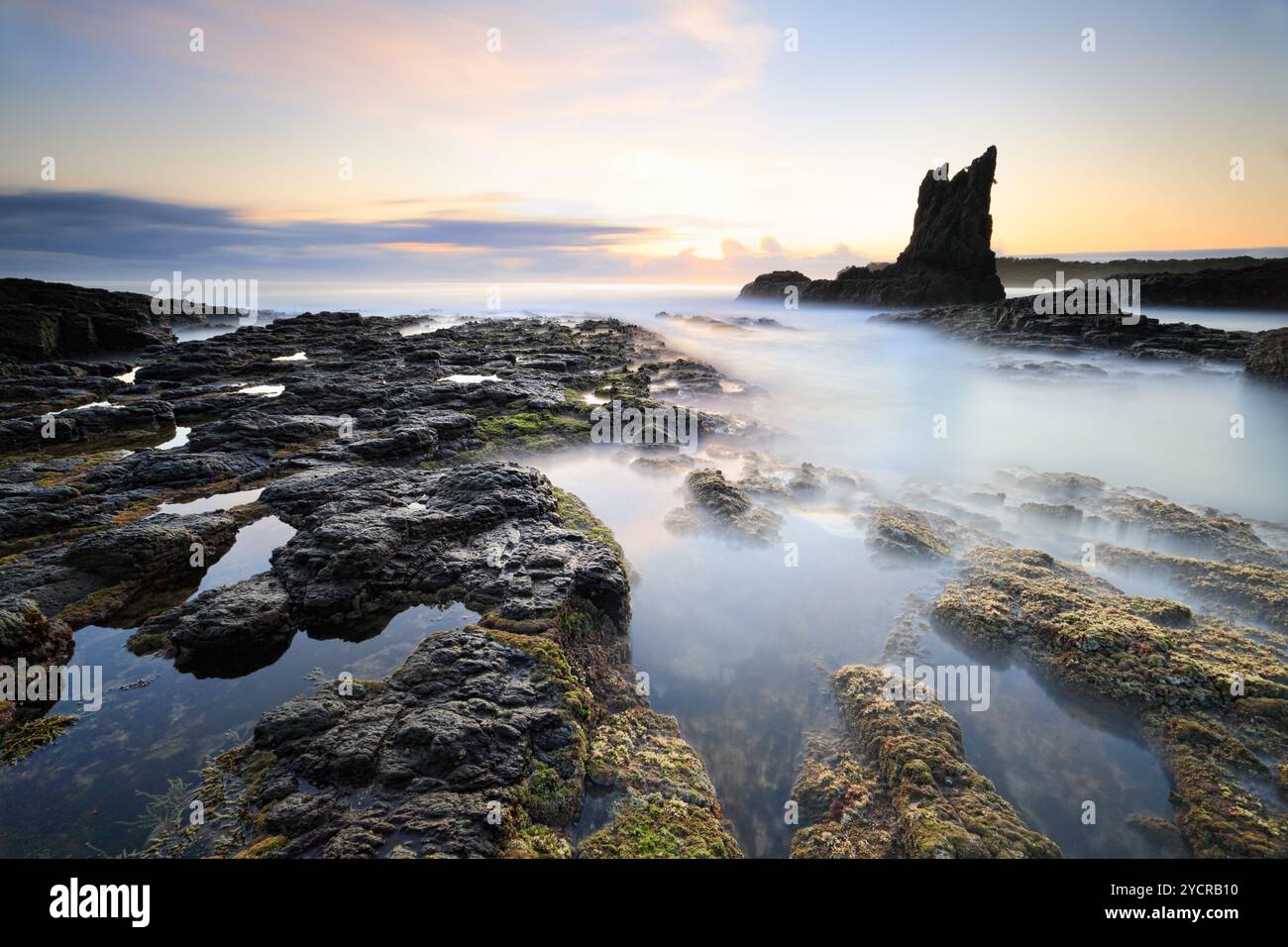 Pillars of Earth Cathedral Rock, Kiama Stock Photo - Alamy