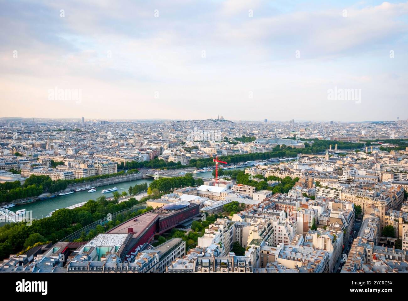 Paris skyline from above hi-res stock photography and images - Alamy