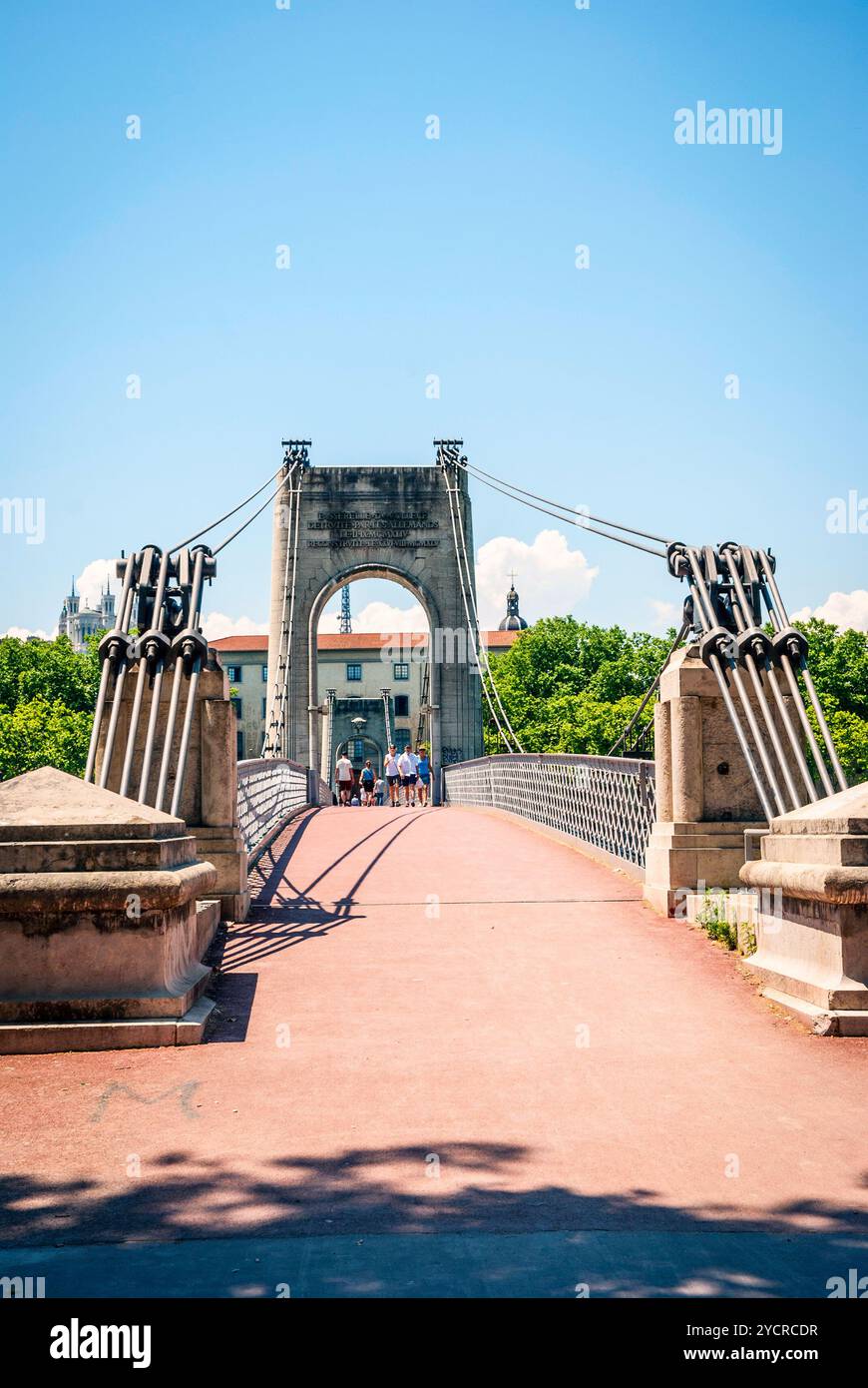 View bridge railing sky hi-res stock photography and images - Alamy