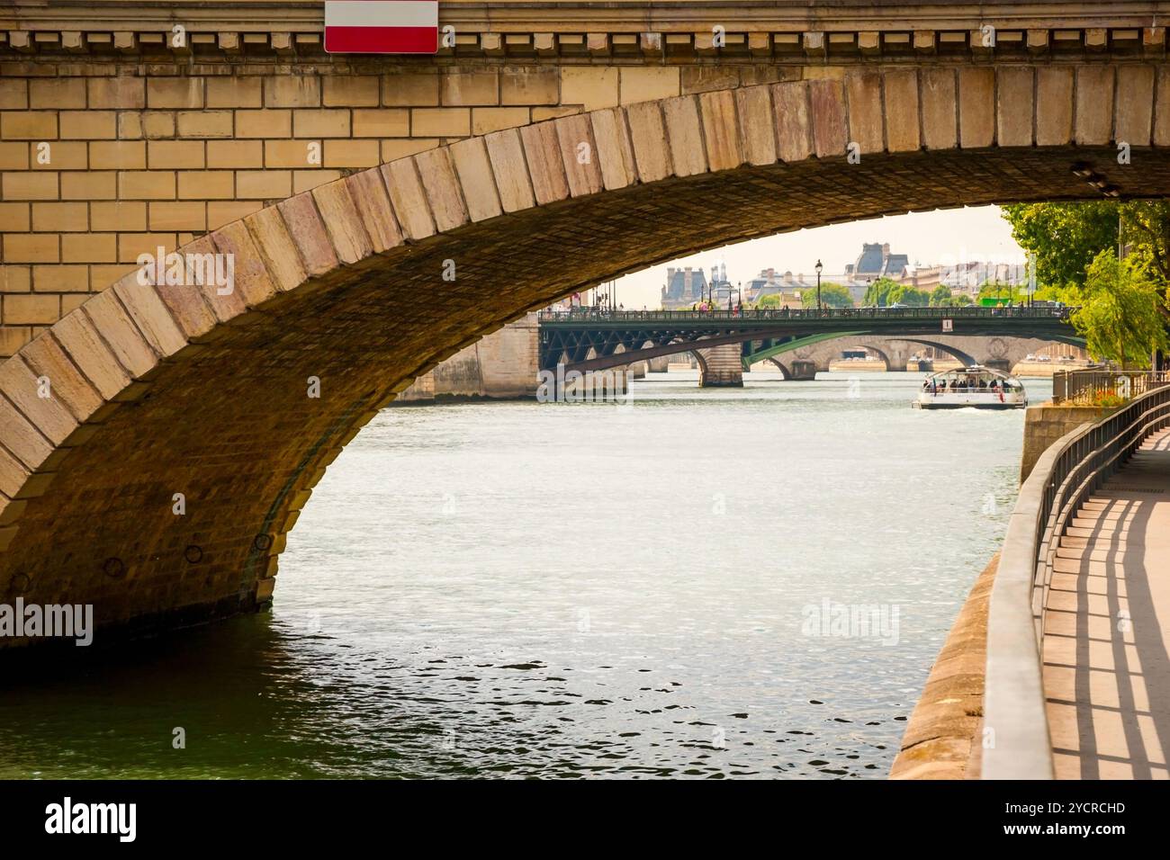 View bridge over river boat hi-res stock photography and images - Alamy