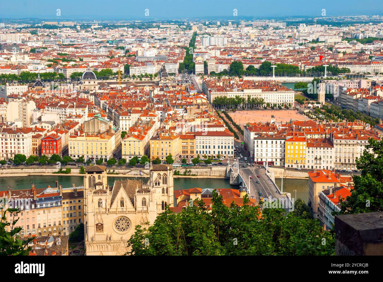 Scape rooftop hi-res stock photography and images - Alamy