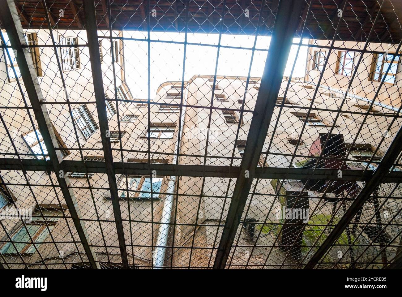 Prison yard fence hi-res stock photography and images - Alamy