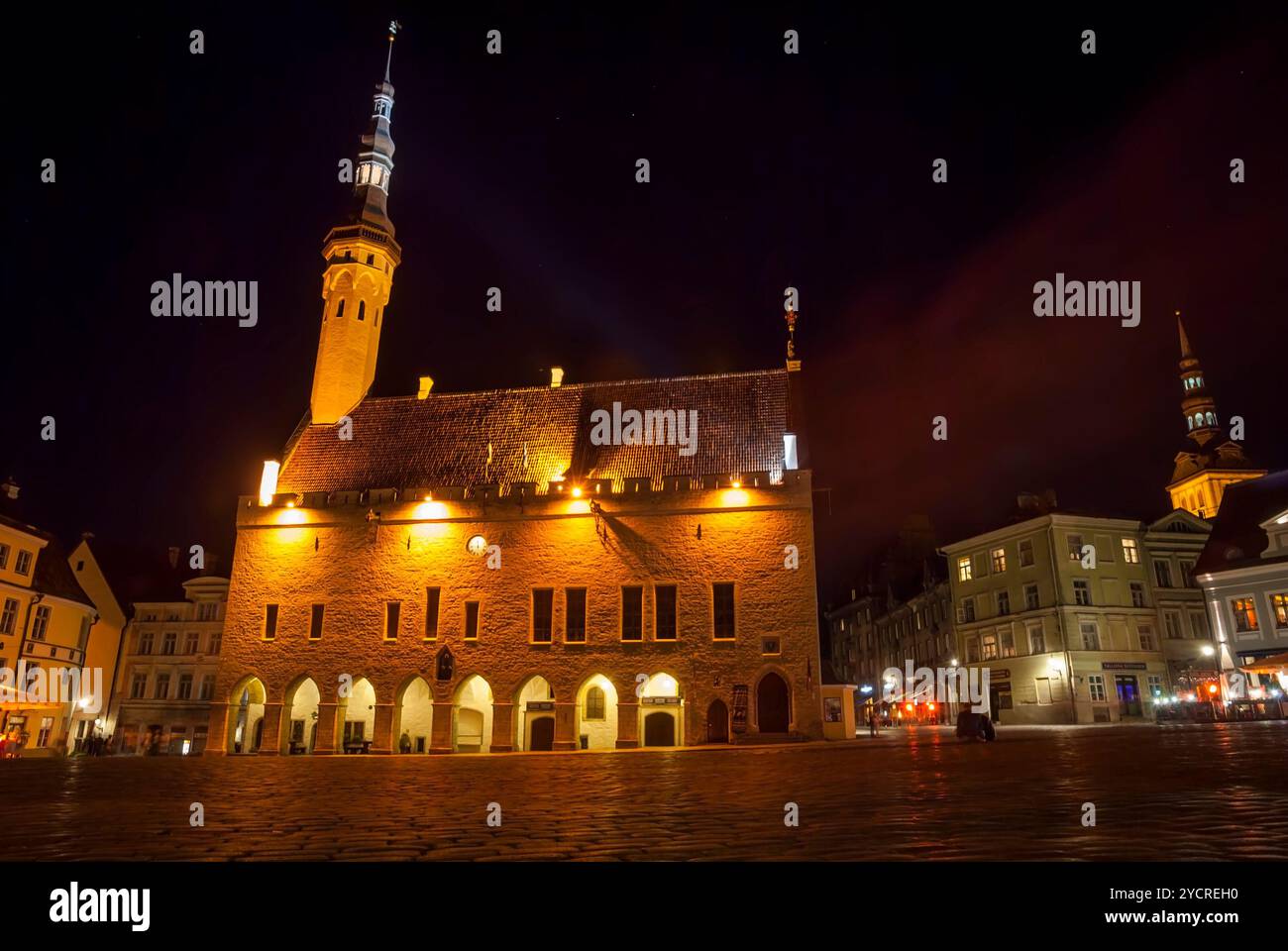 Town hall night view hi-res stock photography and images - Alamy