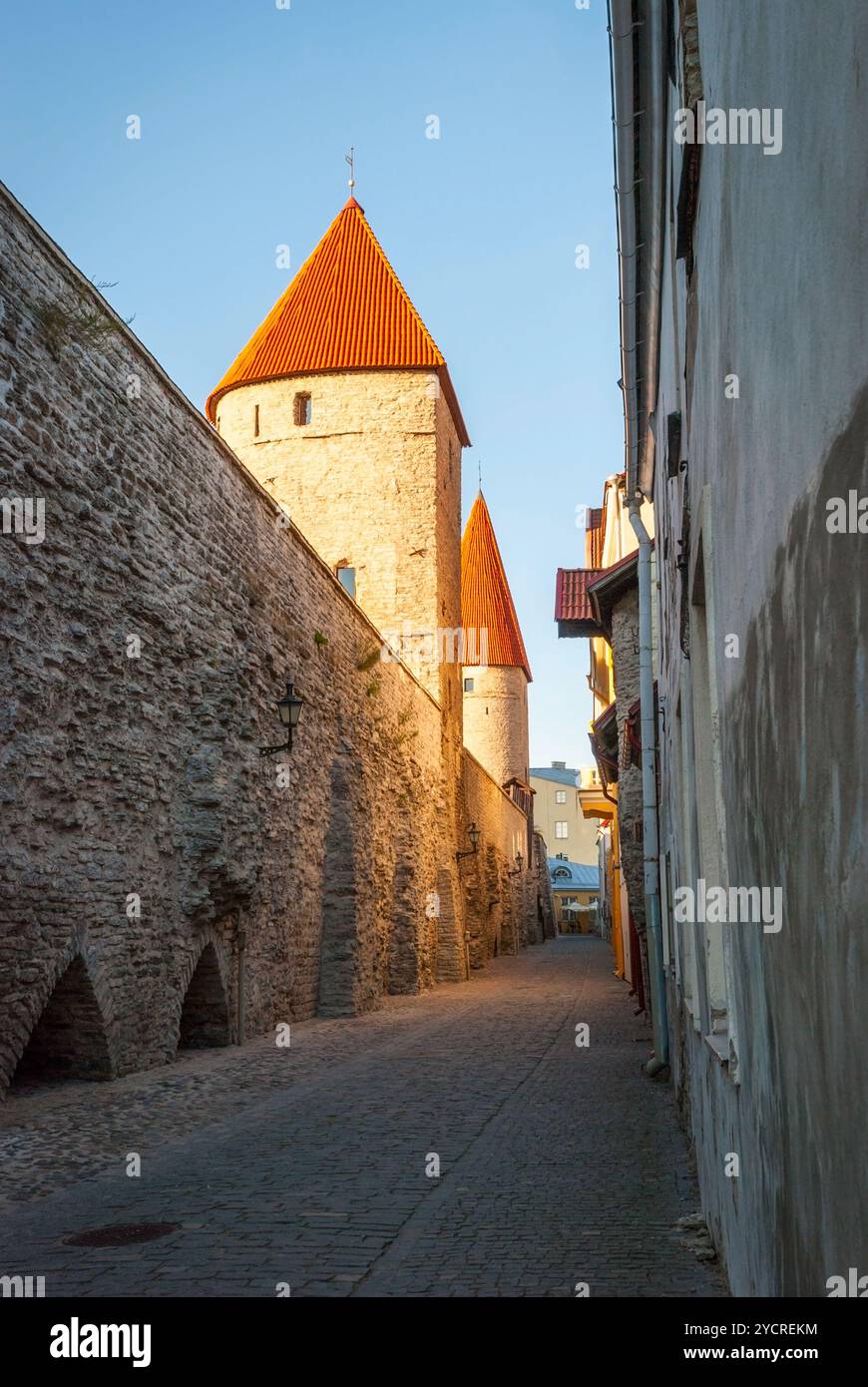 Tallinn medieval architecture hi-res stock photography and images - Alamy
