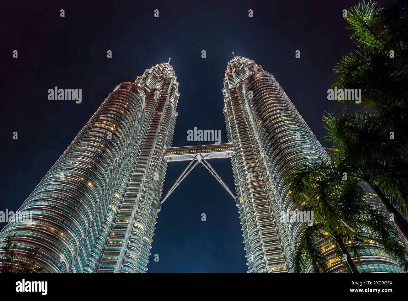 Petronas twin tower night hi-res stock photography and images - Alamy
