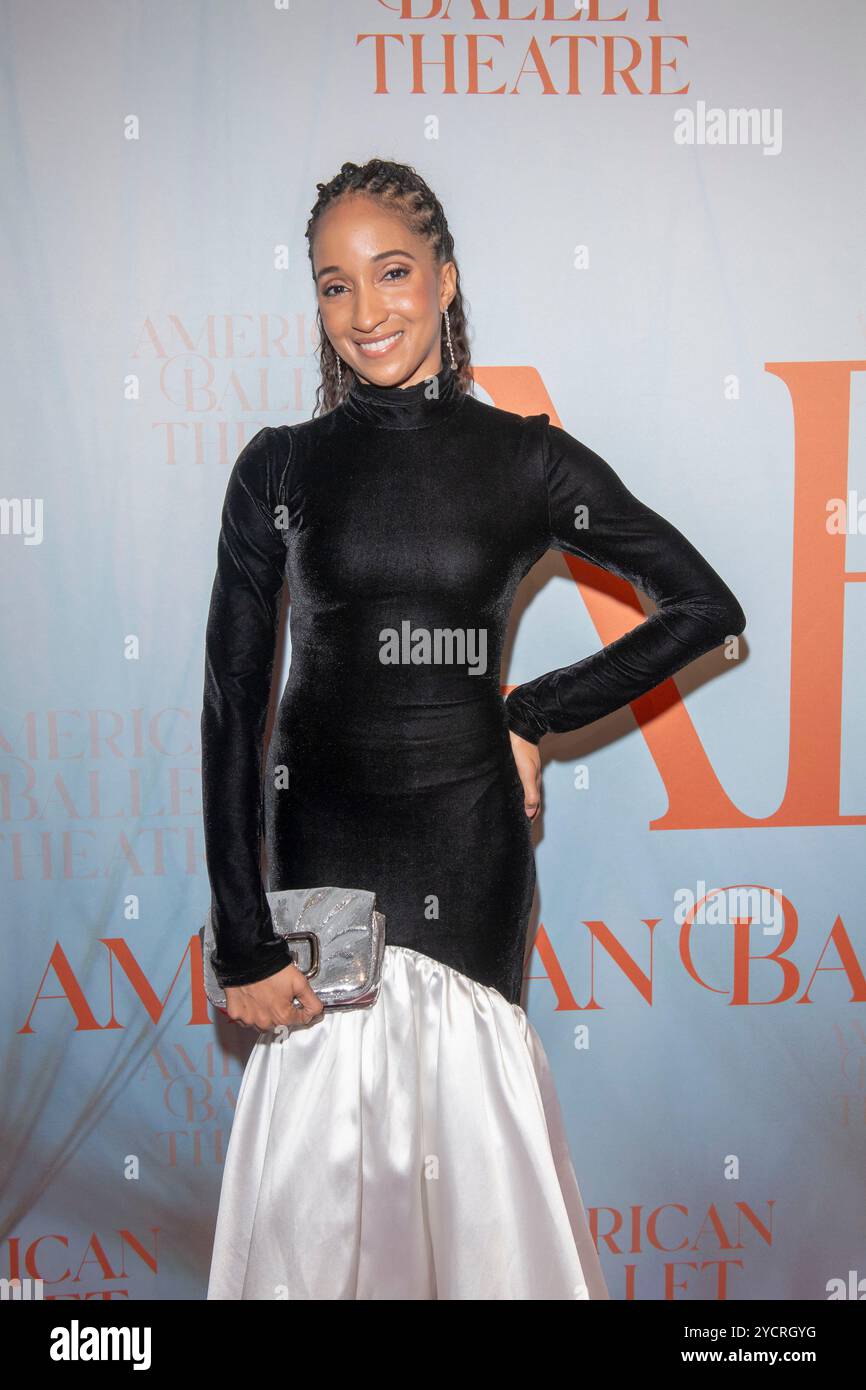 NEW YORK, NEW YORK - OCTOBER 23: Courtney Lavine attends the American ...