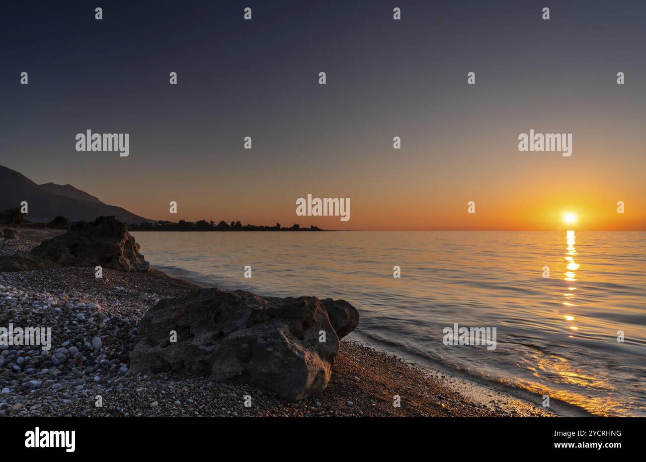 Shot rocks in ocean silhouetted hi-res stock photography and images - Alamy