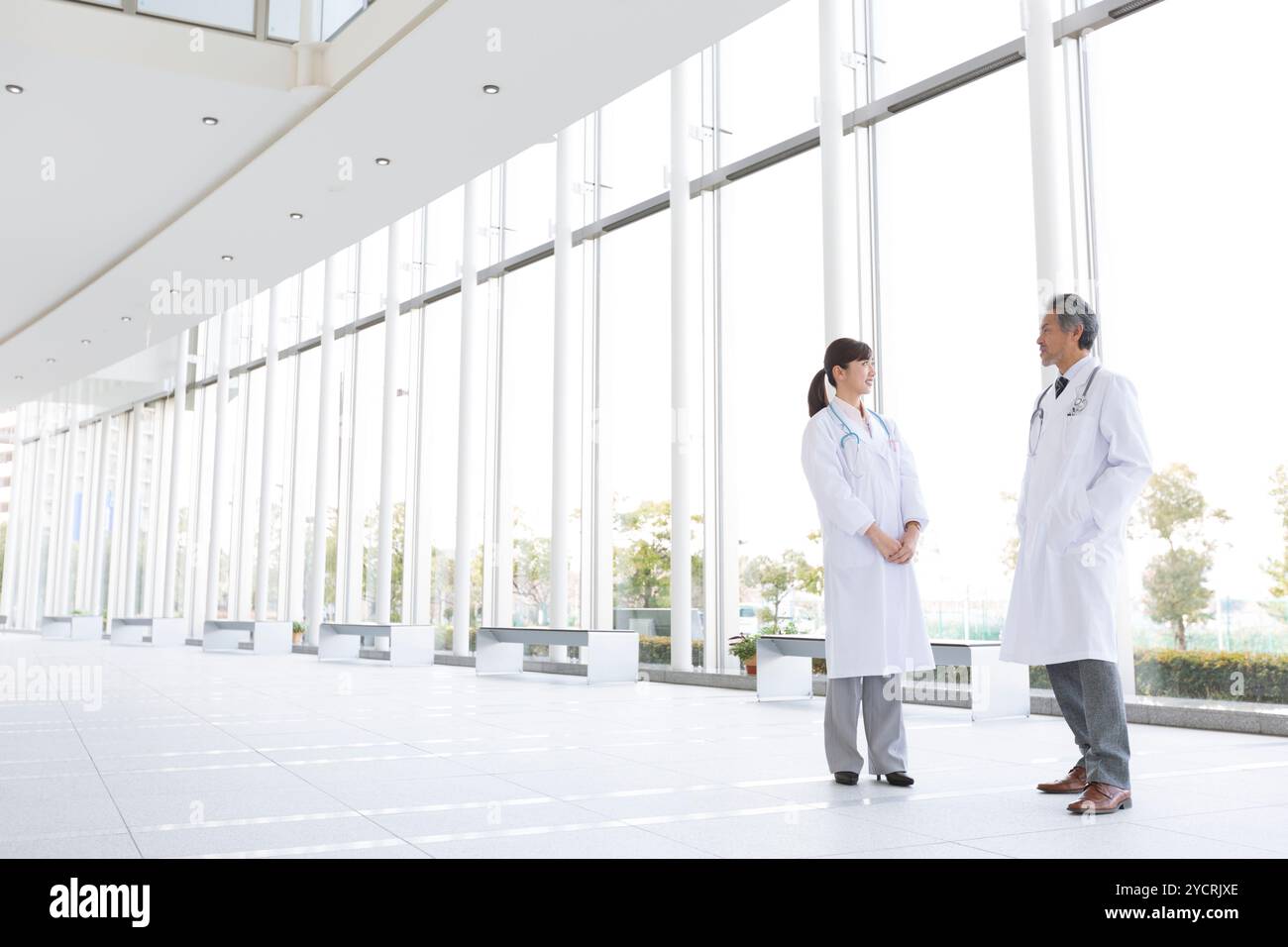 Middle aged medical doctor talking hi-res stock photography and images ...