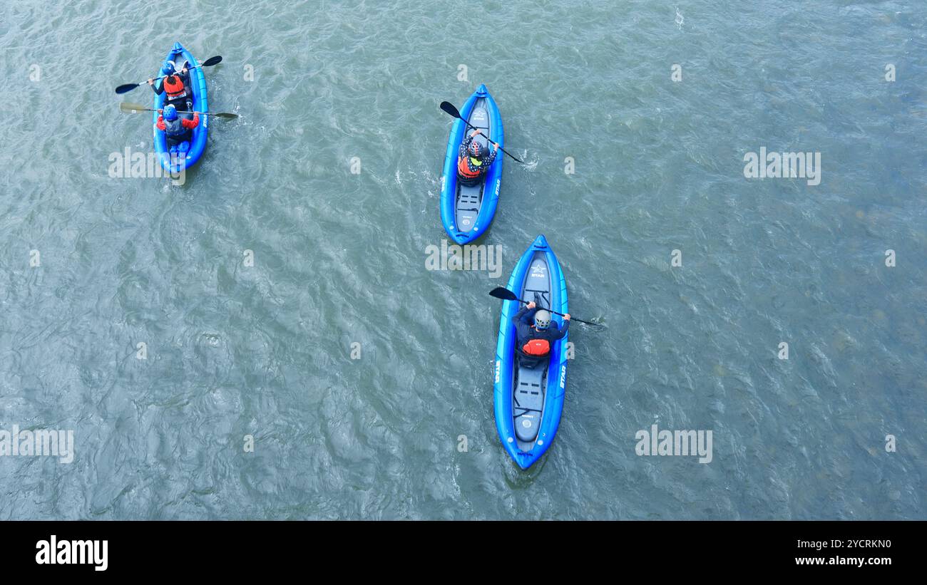 Canoeing and the clear waters of the Chikuma River Stock Photo - Alamy