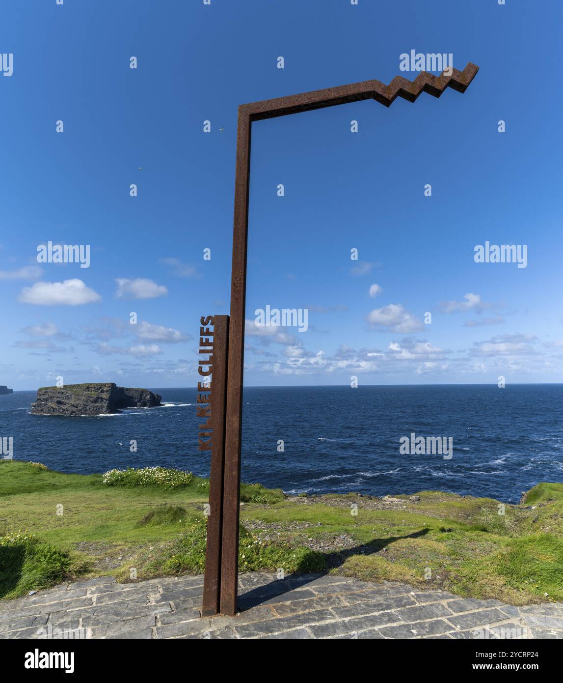 The scenic viewpoint at the Kilkee Cliffs on the Wild Atlantic Way in ...