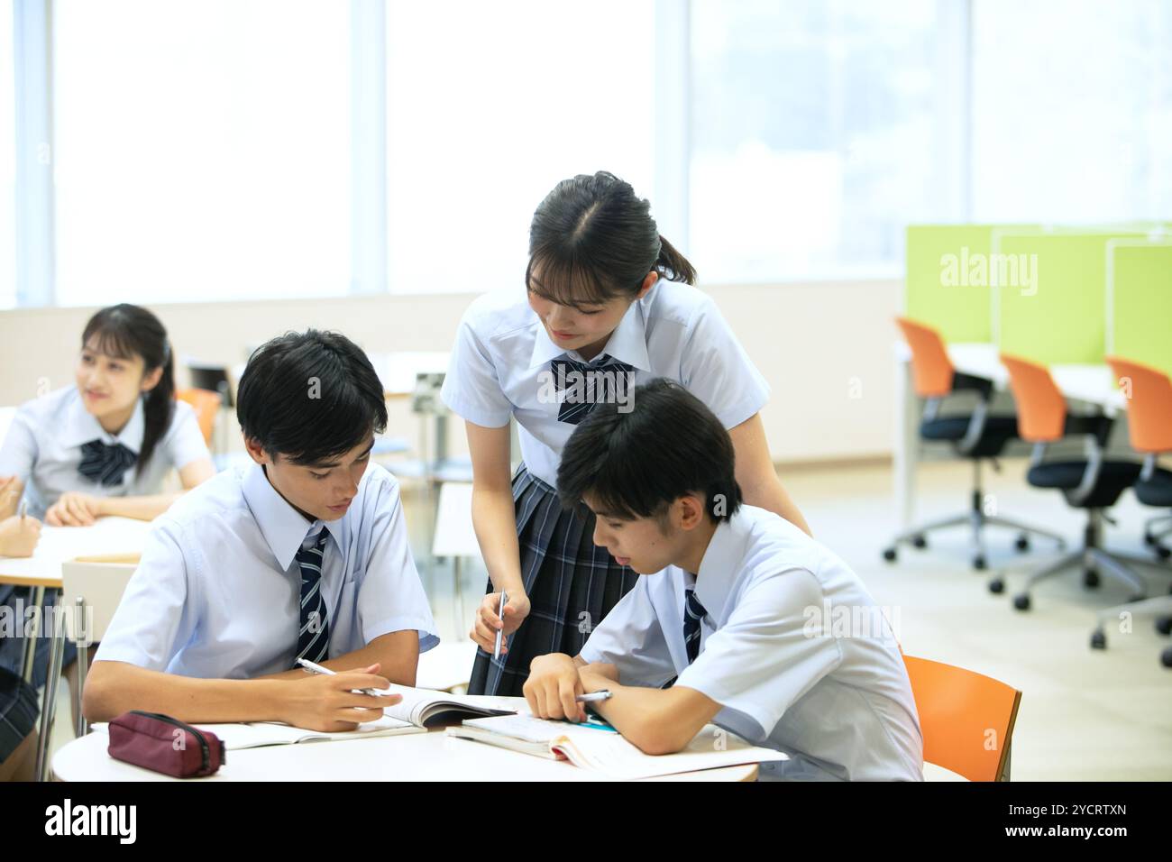 Three friends high school hi-res stock photography and images - Alamy