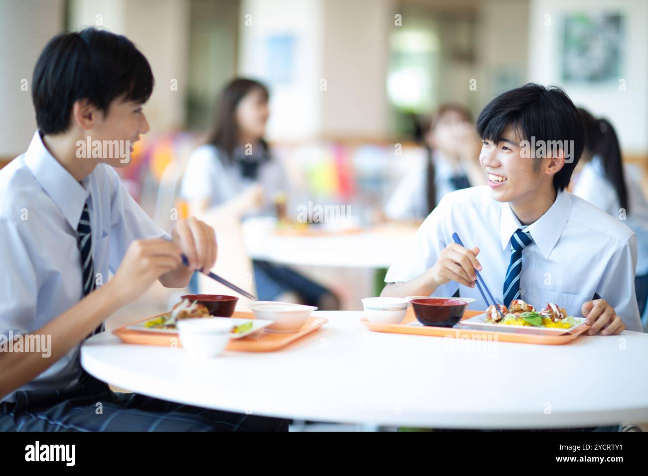 High school students eating in the student cafeteria Stock Photo - Alamy