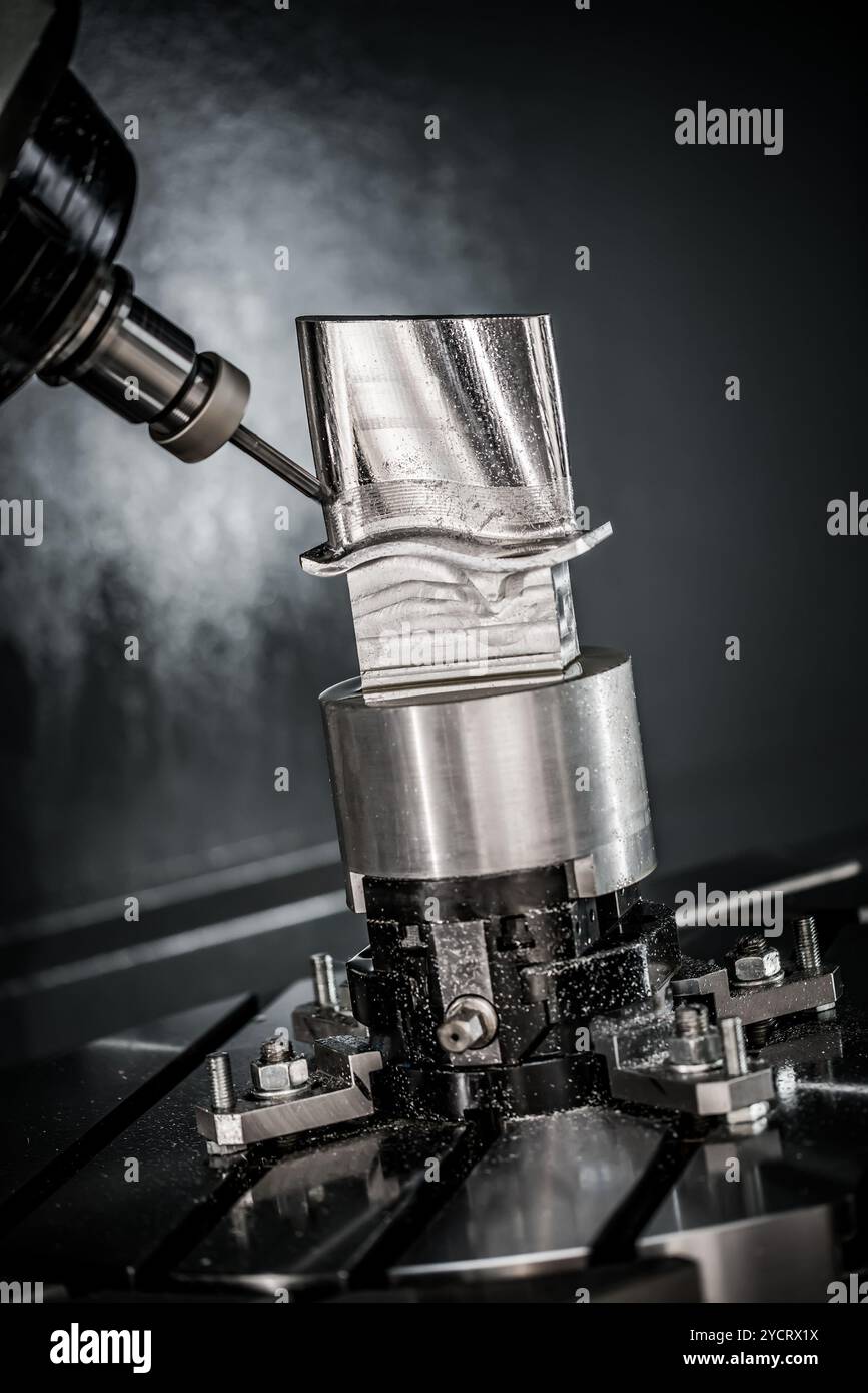 Metalworking workers hi-res stock photography and images - Alamy