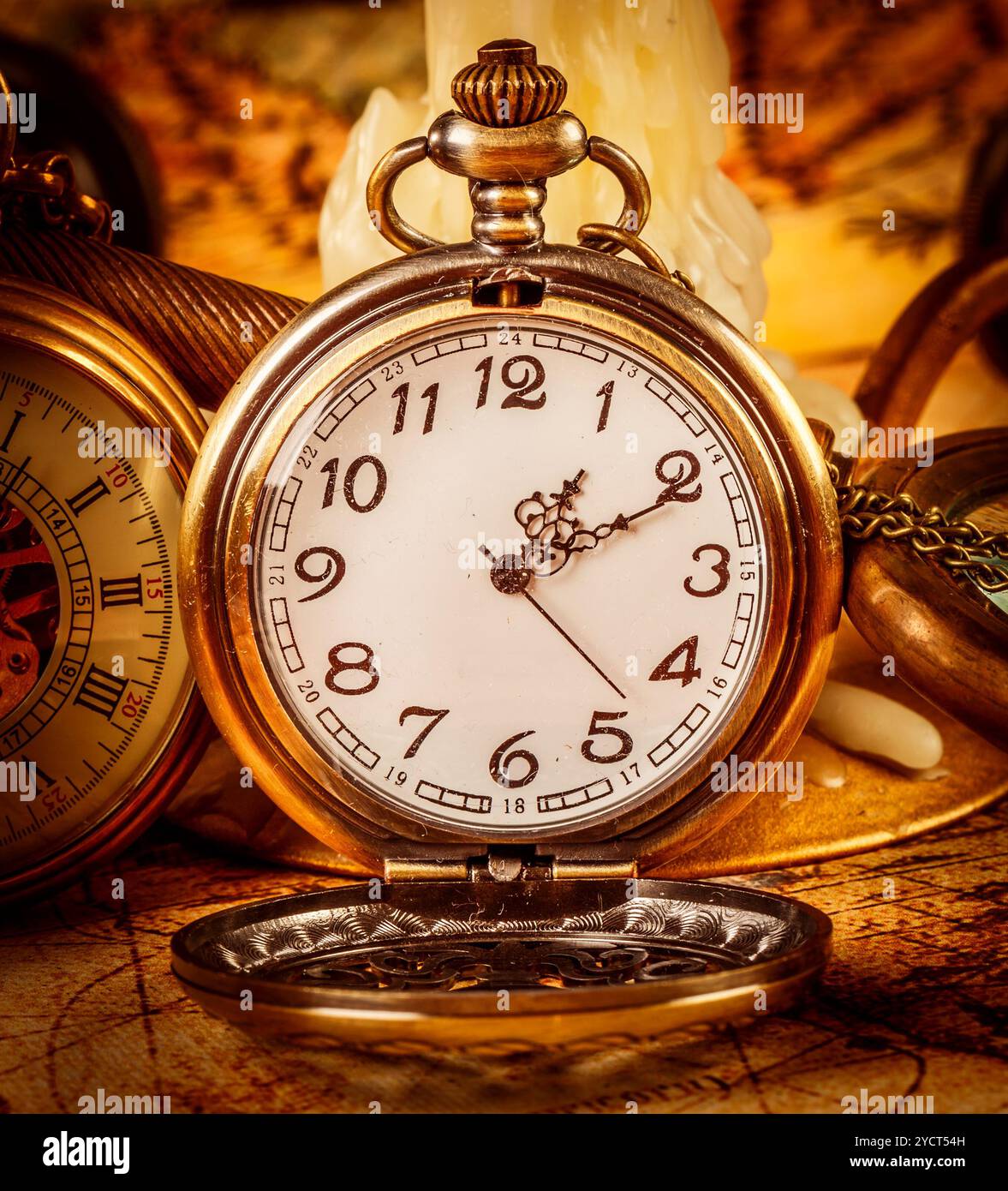 Vintage pocket watch Stock Photo - Alamy