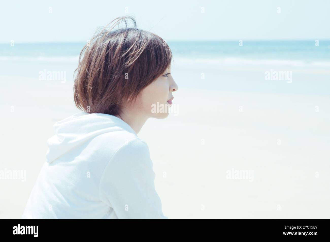 Staring at the sea hi-res stock photography and images - Alamy