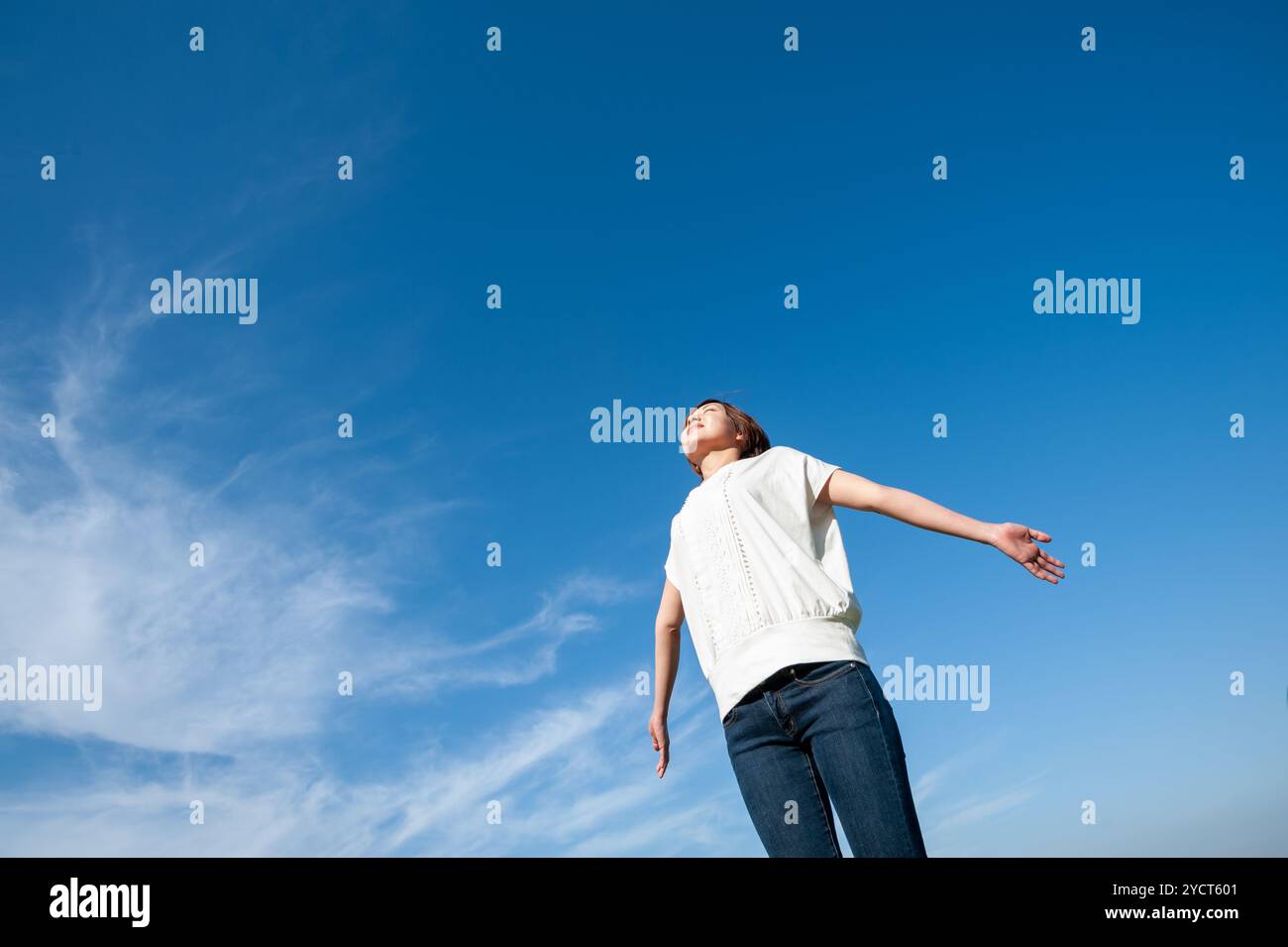 Breath cloud hi-res stock photography and images - Alamy