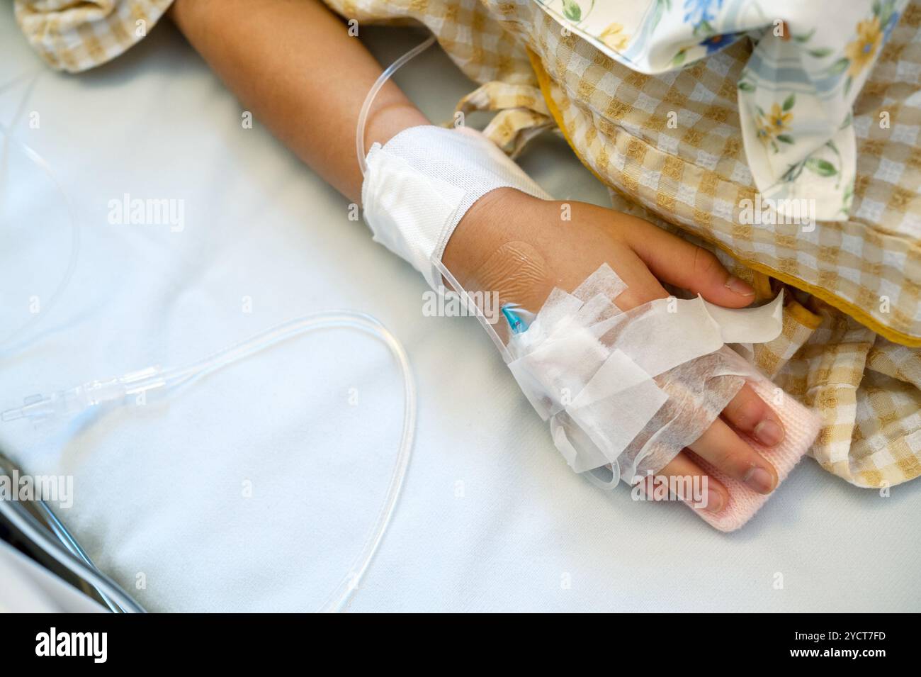 Iv tube hi-res stock photography and images - Alamy